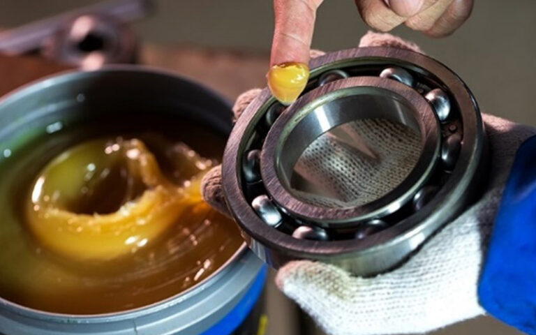 Industrial Grease - Mazoun Technical Services | Abu Dhabi | UAE